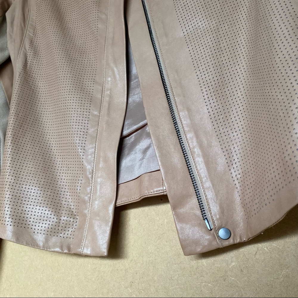 Vince Beige Motto Leather Jacket Size Medium - Gem